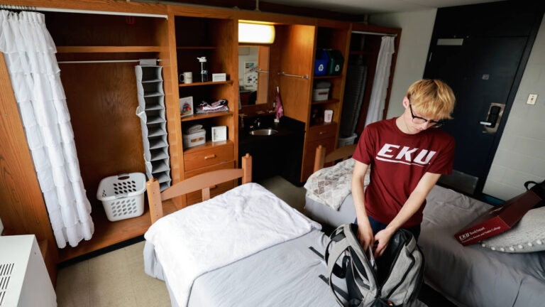Housing - Eastern Kentucky University